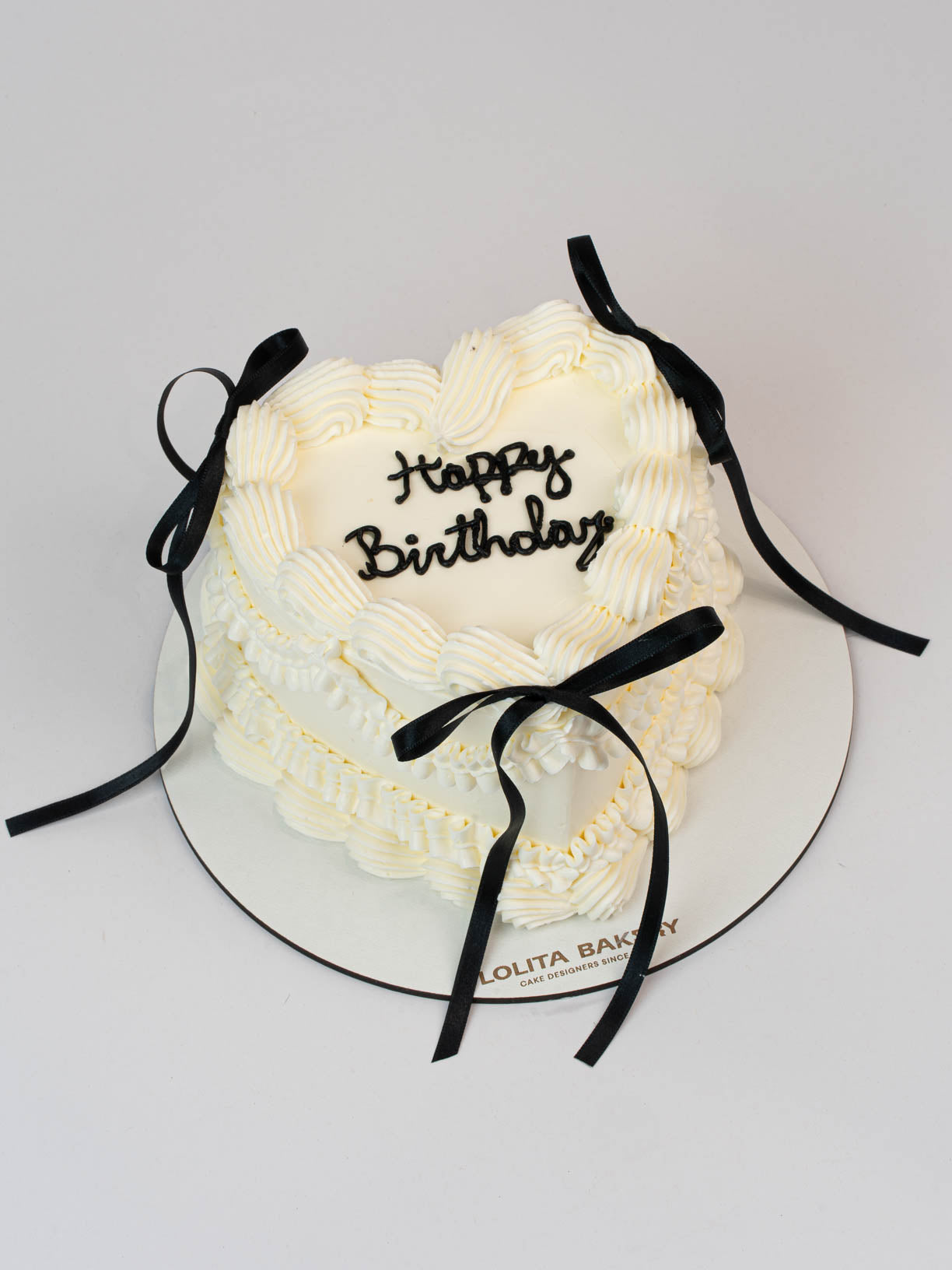 Pastel Corazón vintage con Lazos negros | Lolita Bakery